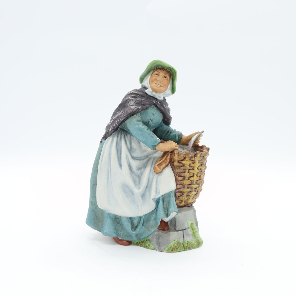 HN2494 - Old Meg - Vintage Royal Doulton Figurine – Timeless Gallery